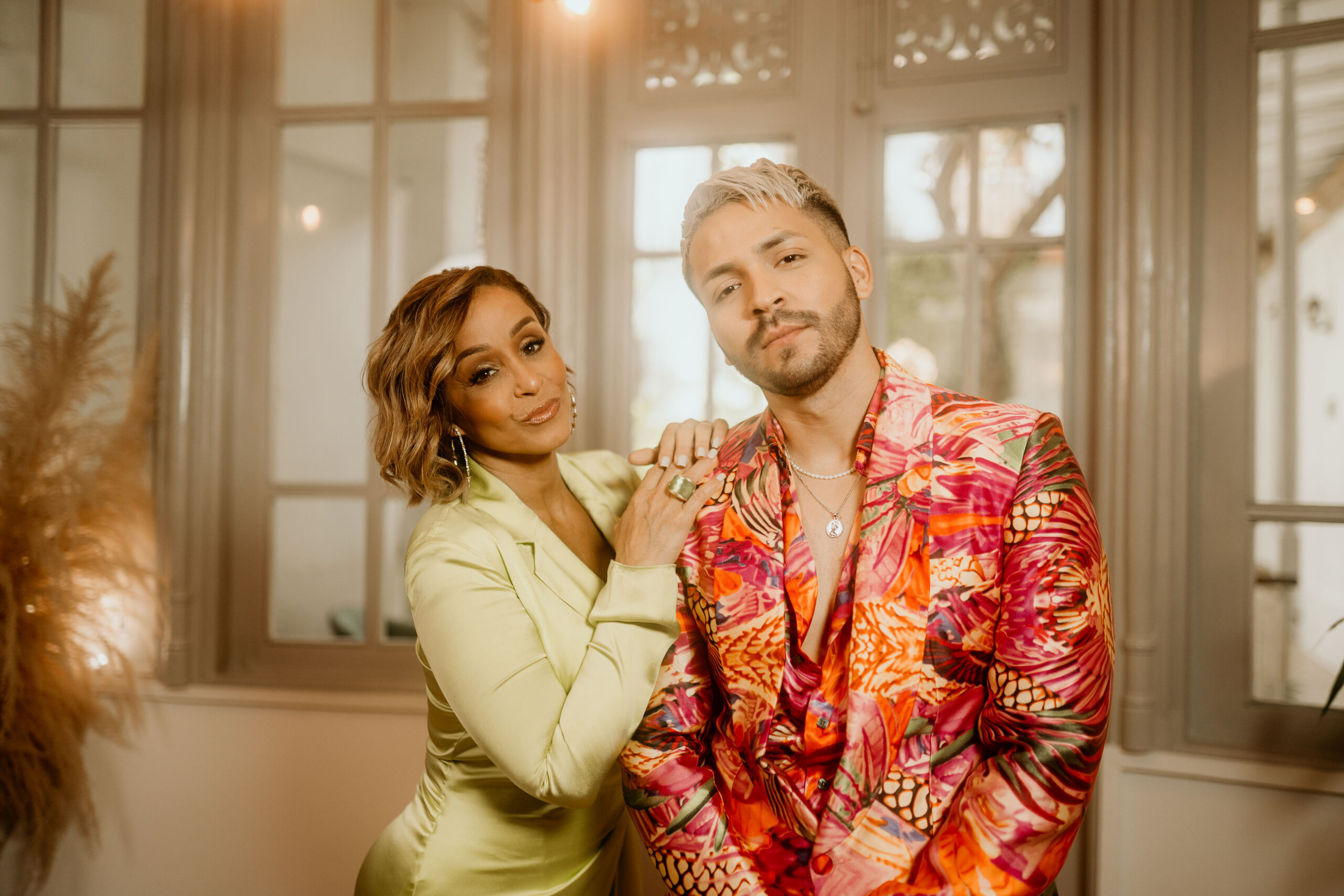 Ryan Milo y Gisselle presentan el “Karma” desde el amor