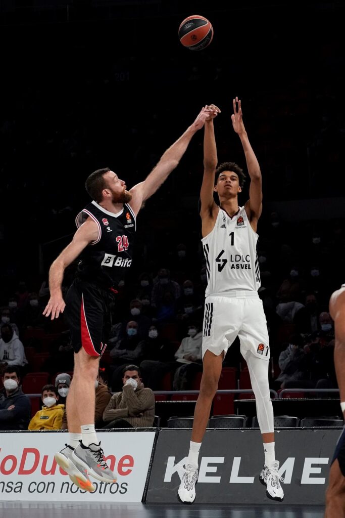 La NBA alucina con el joven Victor Wembanyama