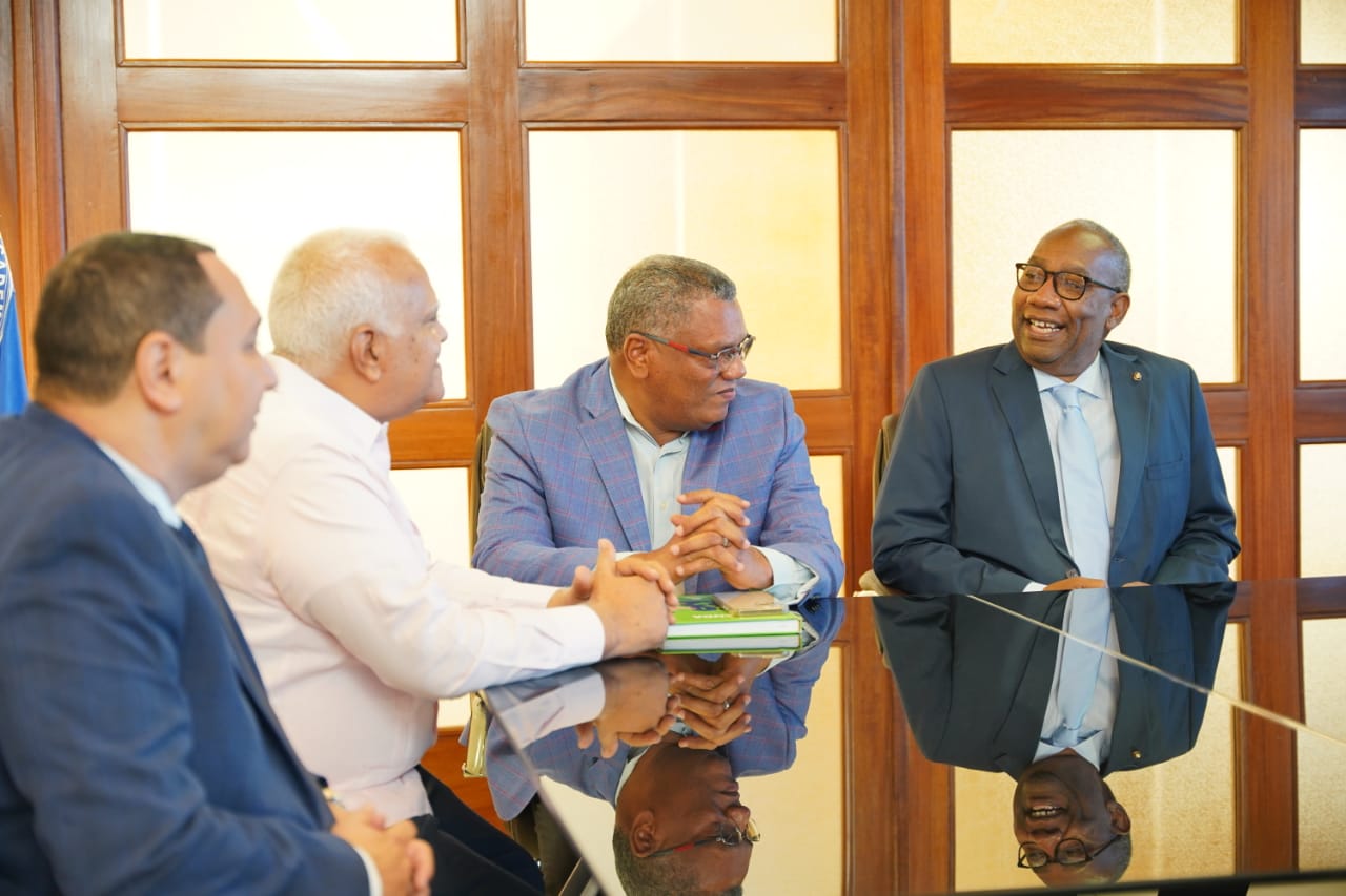Rector UASD anuncia instalación de panadería en Comedor Universitario