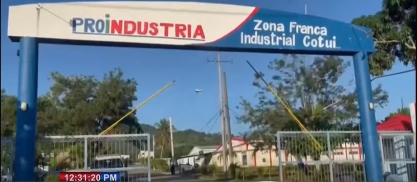 Plan Social de la Presidencia entrega raciones navideñas en Cotuí