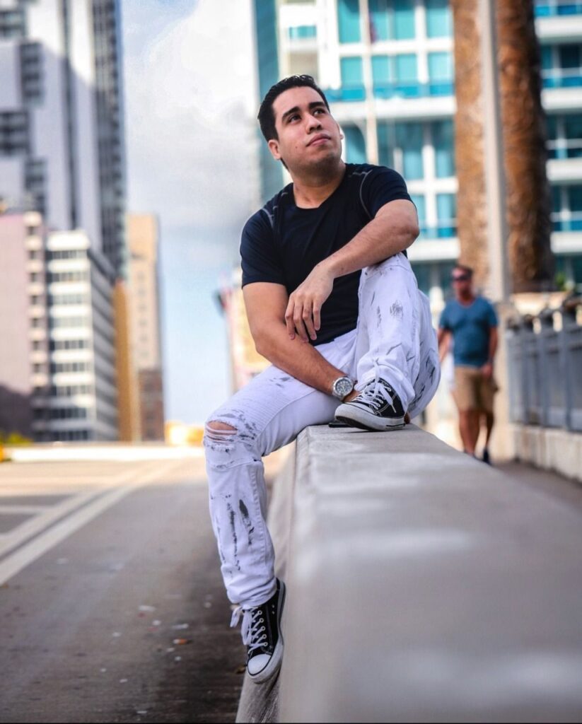 Tony Pro 7: "Rompe todo obstáculo y cree siempre en ti"