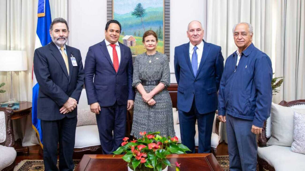 CONANI y sus Hogares de Paso, INAIPI con sus CAIPI y CAFI