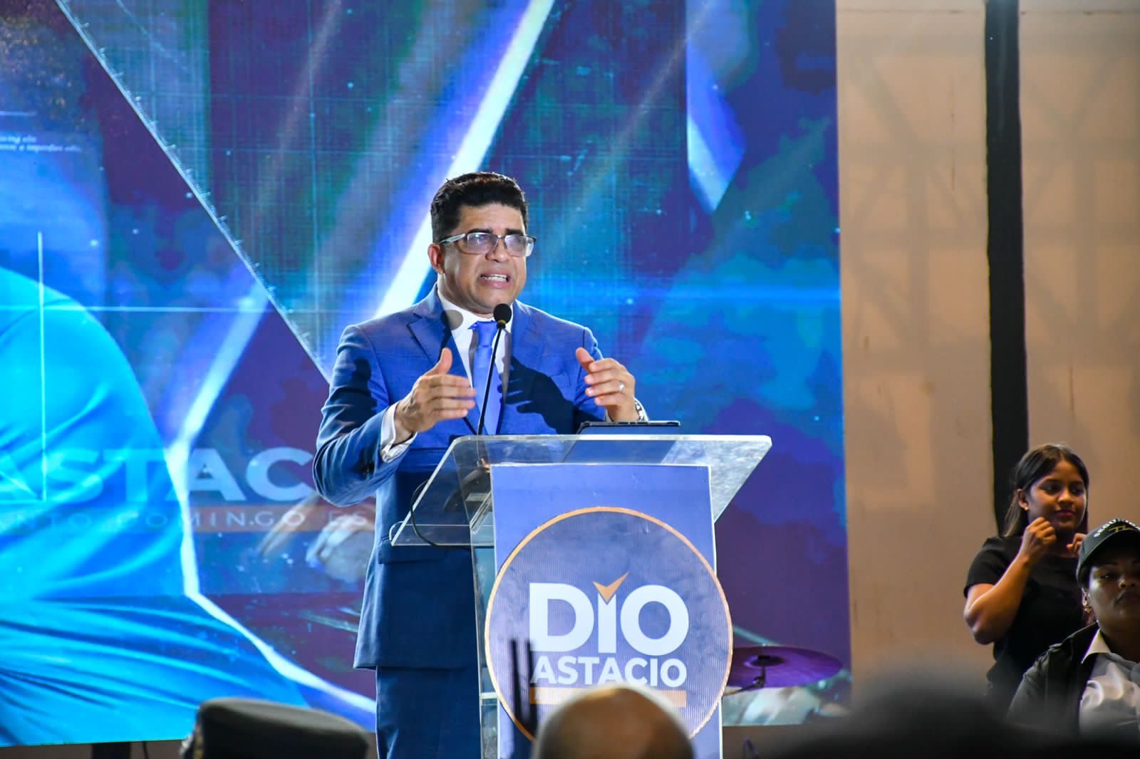 Dío Astacio presentó oficialmente campaña como alcalde SDE