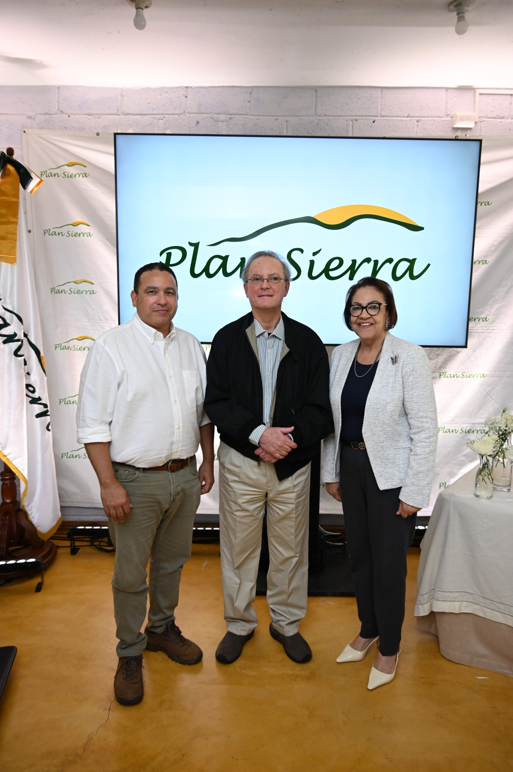 Plan Sierra sembró 2.3 millones de árboles durante el año 2022