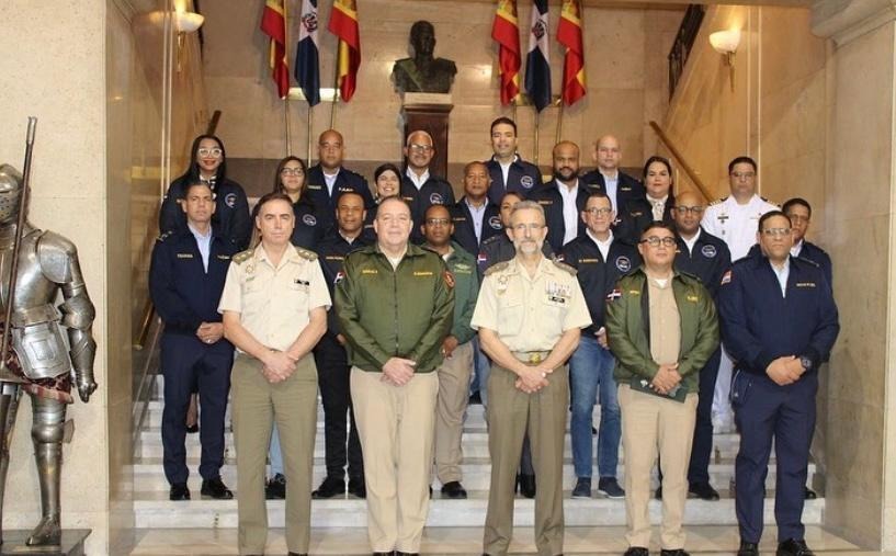 INSUDE visita Centro Superior de Estudios de Defensa CESEDEN