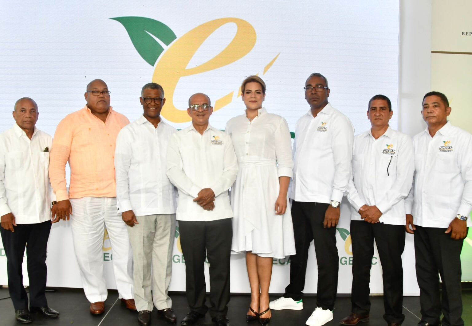 DIGECAC celebra 55 años embelleciendo las vías de RD