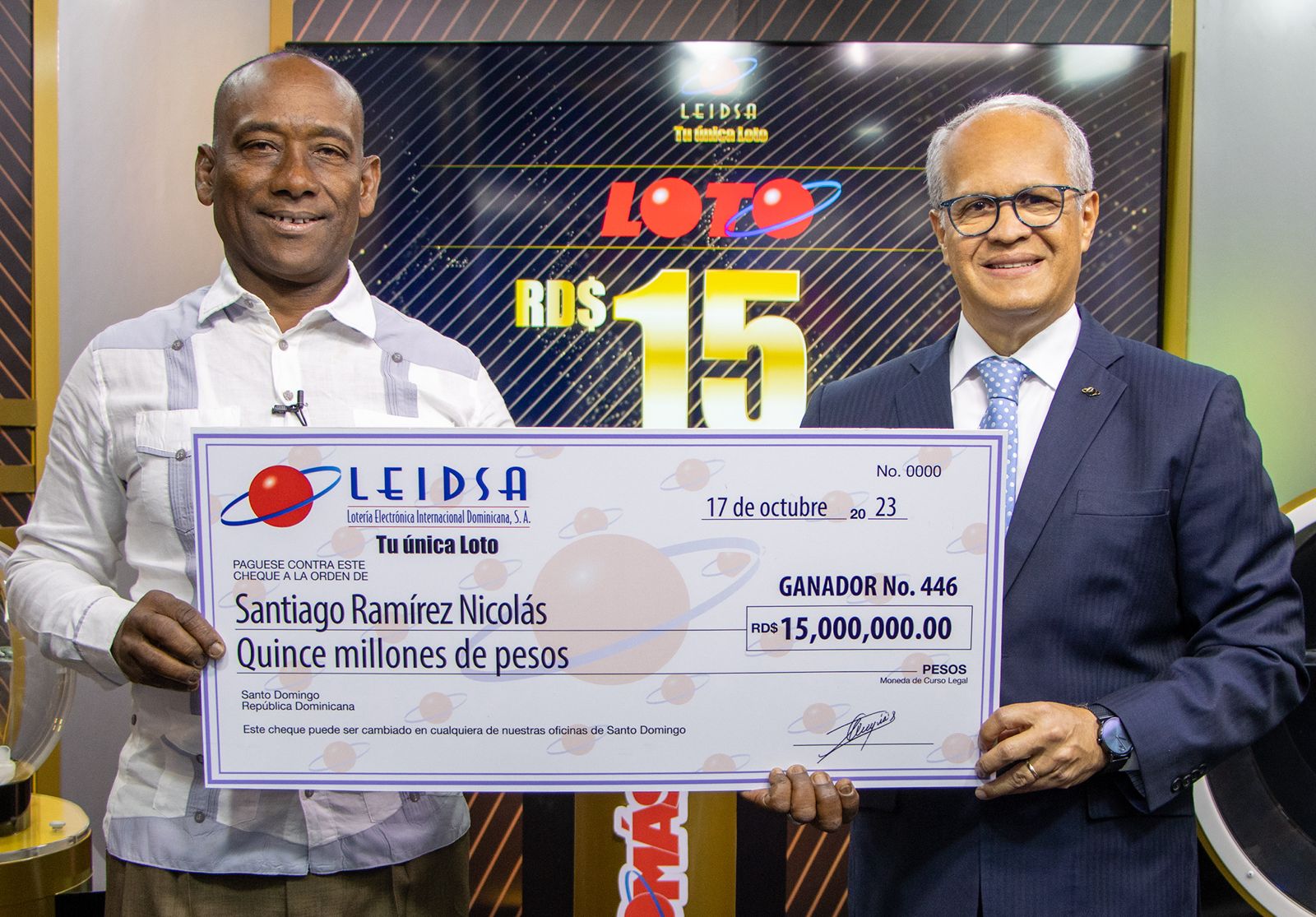 LEIDSA entrega RD$ 15 millones al ganador 446 del Loto