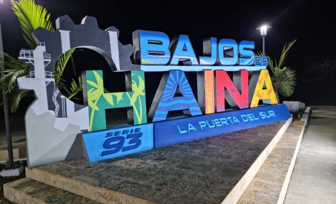 Alcaldía de Haina inaugura un parador fotográfico