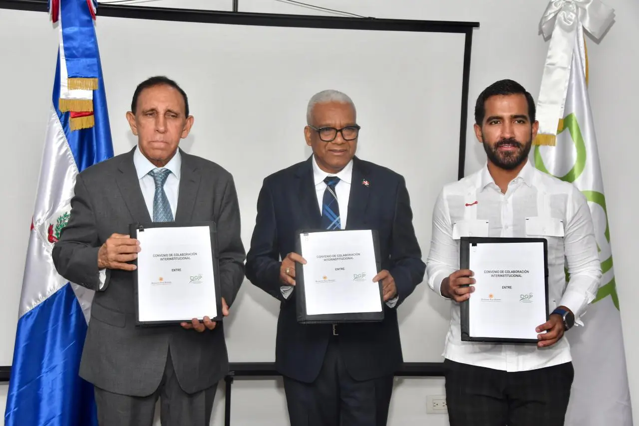 Fundación Cruz Jiminián dará servicios de salud gratis a pensionados