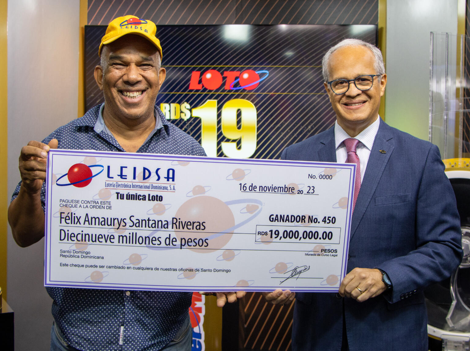 LEIDSA entrega RD$19 millones al millonario 450 del Loto.