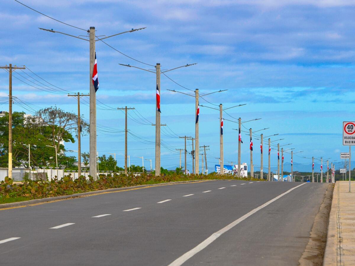 Presidente Abinader inaugura Avenida Freddy Beras Goico, SDE