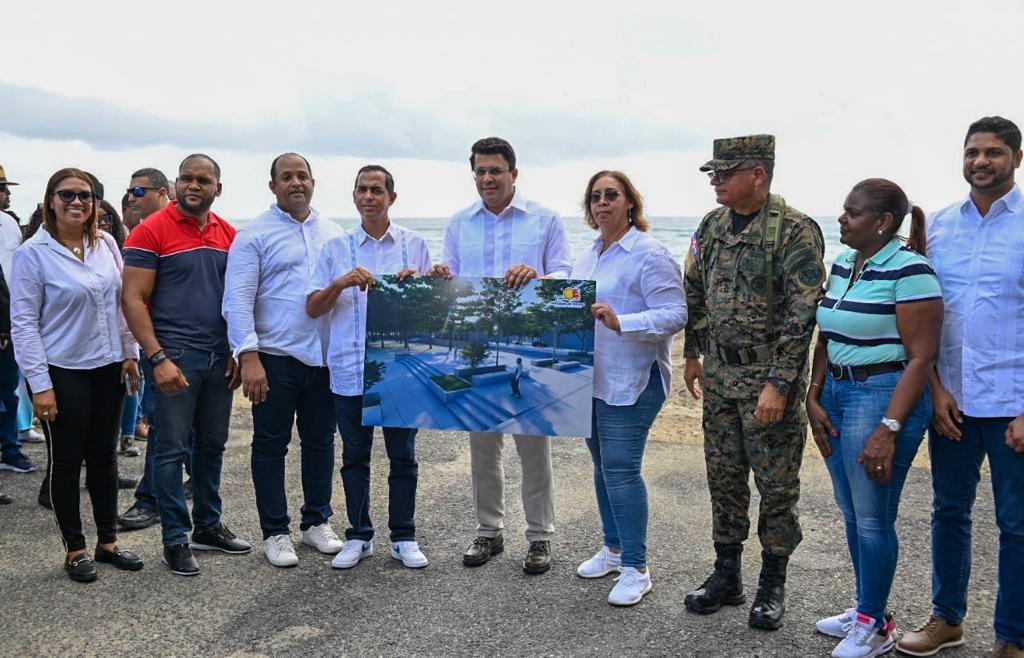 Turismo anuncia construcción del malecón en Haina y otras obras