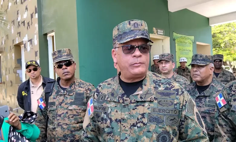 Comandante del ERD garantiza seguridad del territorio dominicano