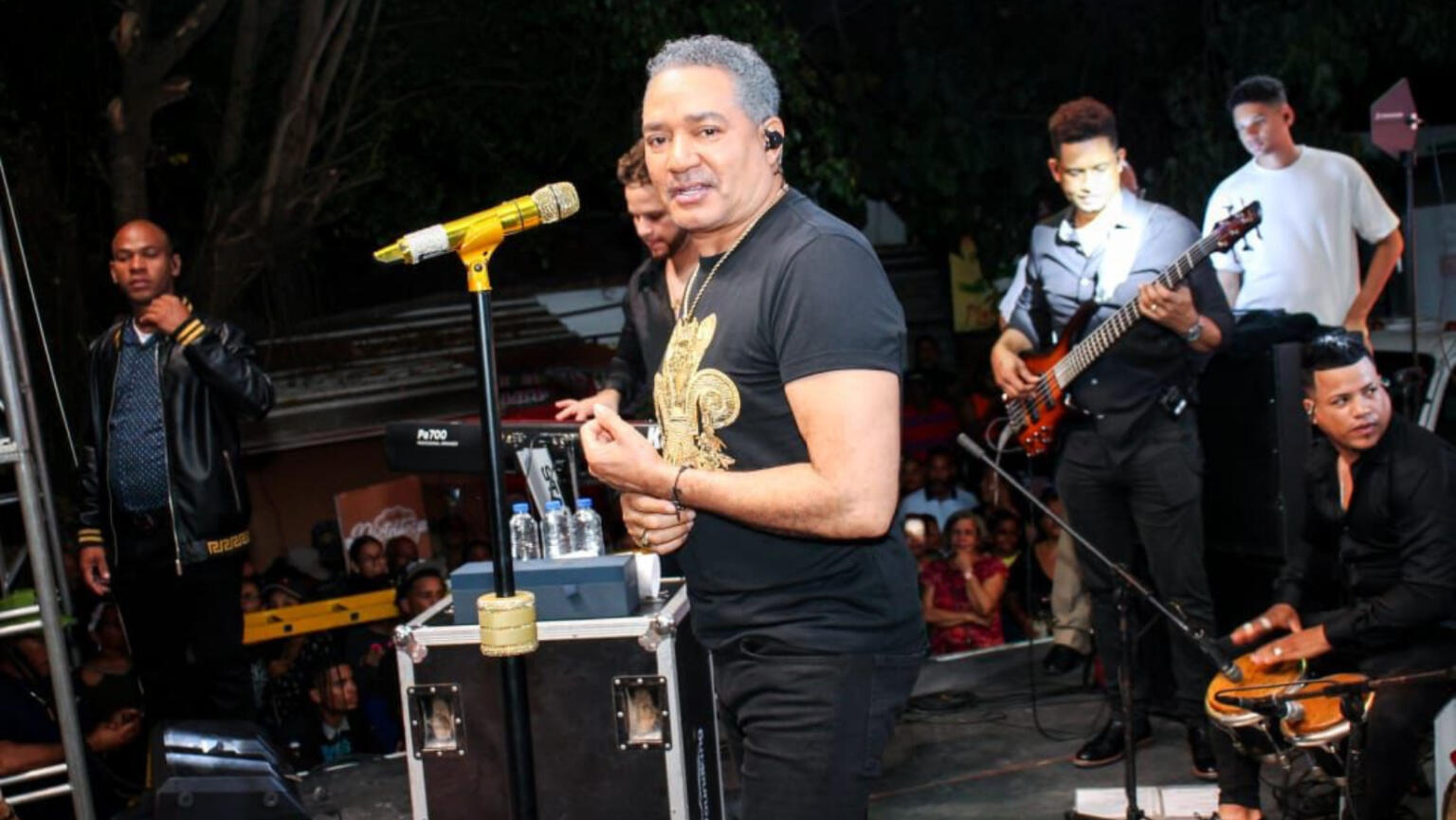 Frank Reyes se presenta en las patronales de Monte Plata