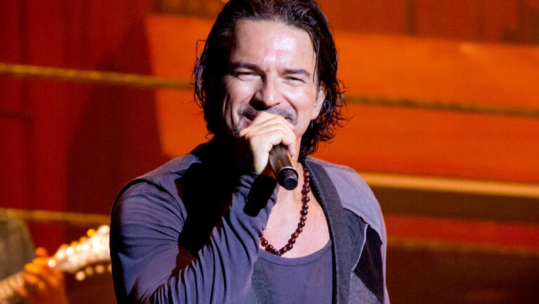 Ricardo Arjona cumple 60 años: una leyenda de la música latina