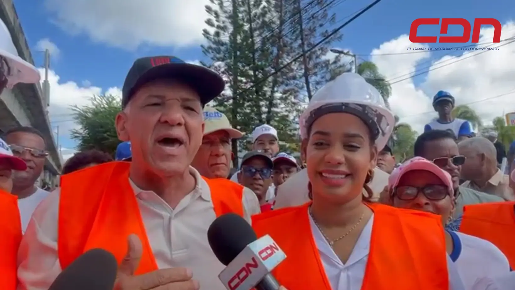 Betty Gerónimo inicia operativo de limpieza en zonas de SDN