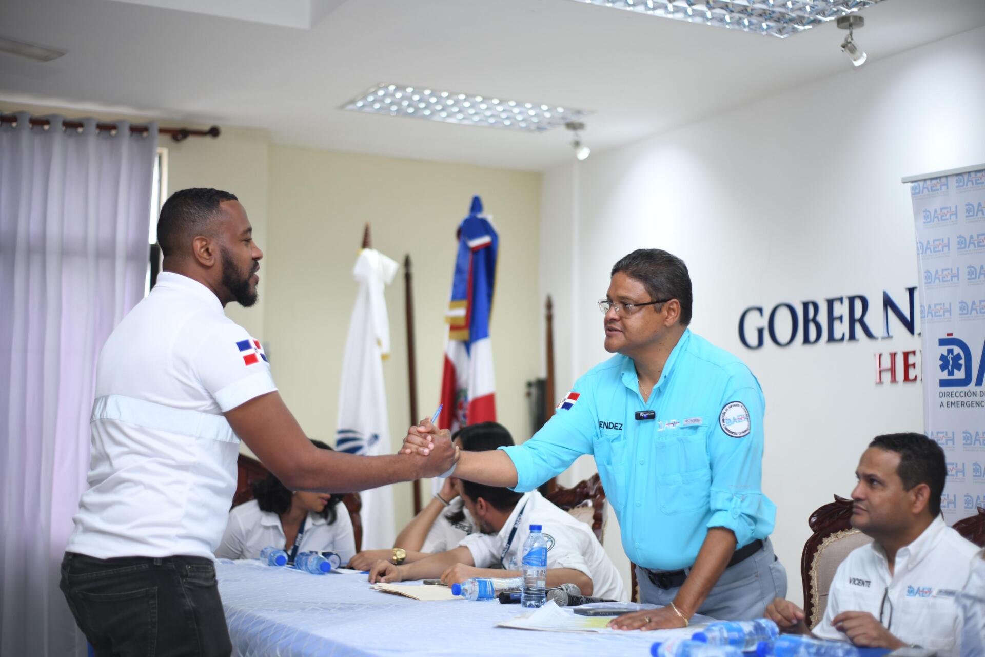 Servidores de la DAEH recibirán incentivos por rendimiento