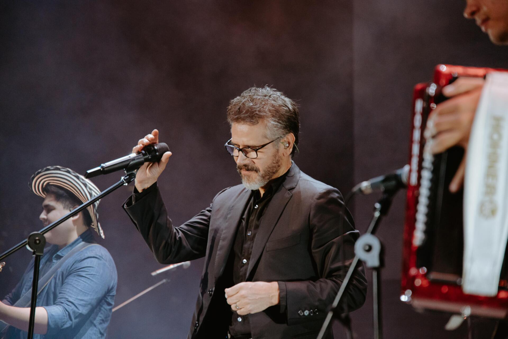 Tras exitosa gira por USA, llega a RD Jesús Adrián Romero