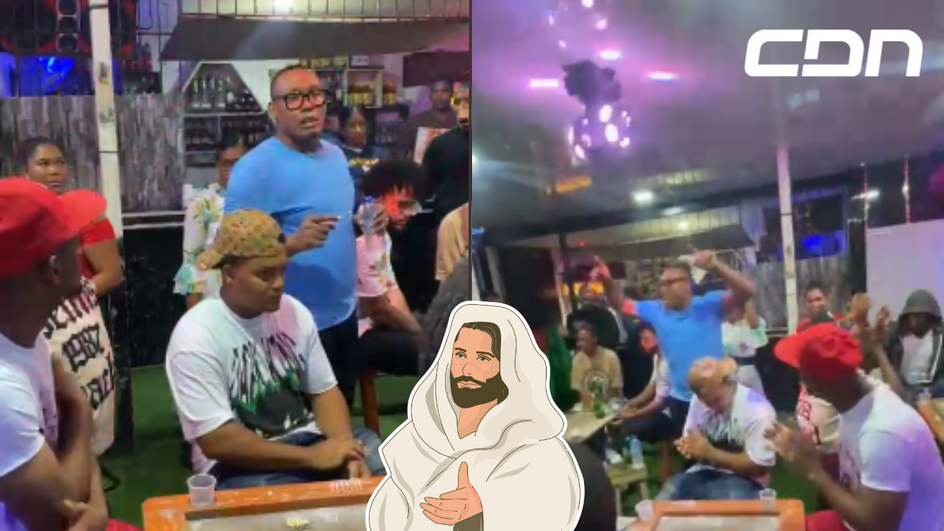 Pastor entra a drink para predicar y convierte el lugar en una iglesia