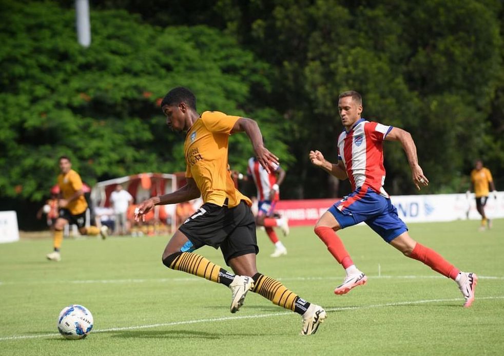 Oym FC supera a Delfines del Este en segunda fecha de la Liguilla