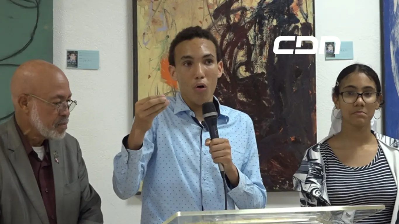 Jonathan Méndez, el joven de 17 años que hace obras de arte