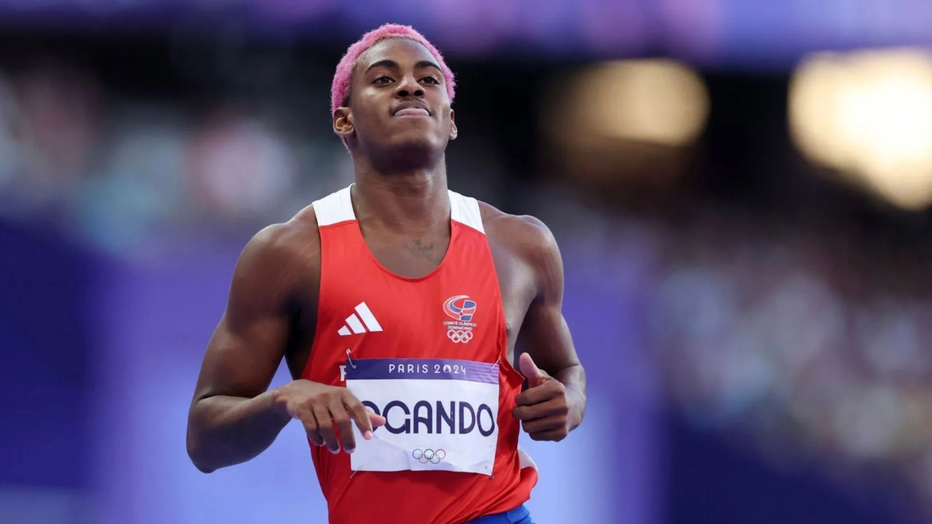 Ogando se reafirma en la élite de los 200 metros con quinto lugar