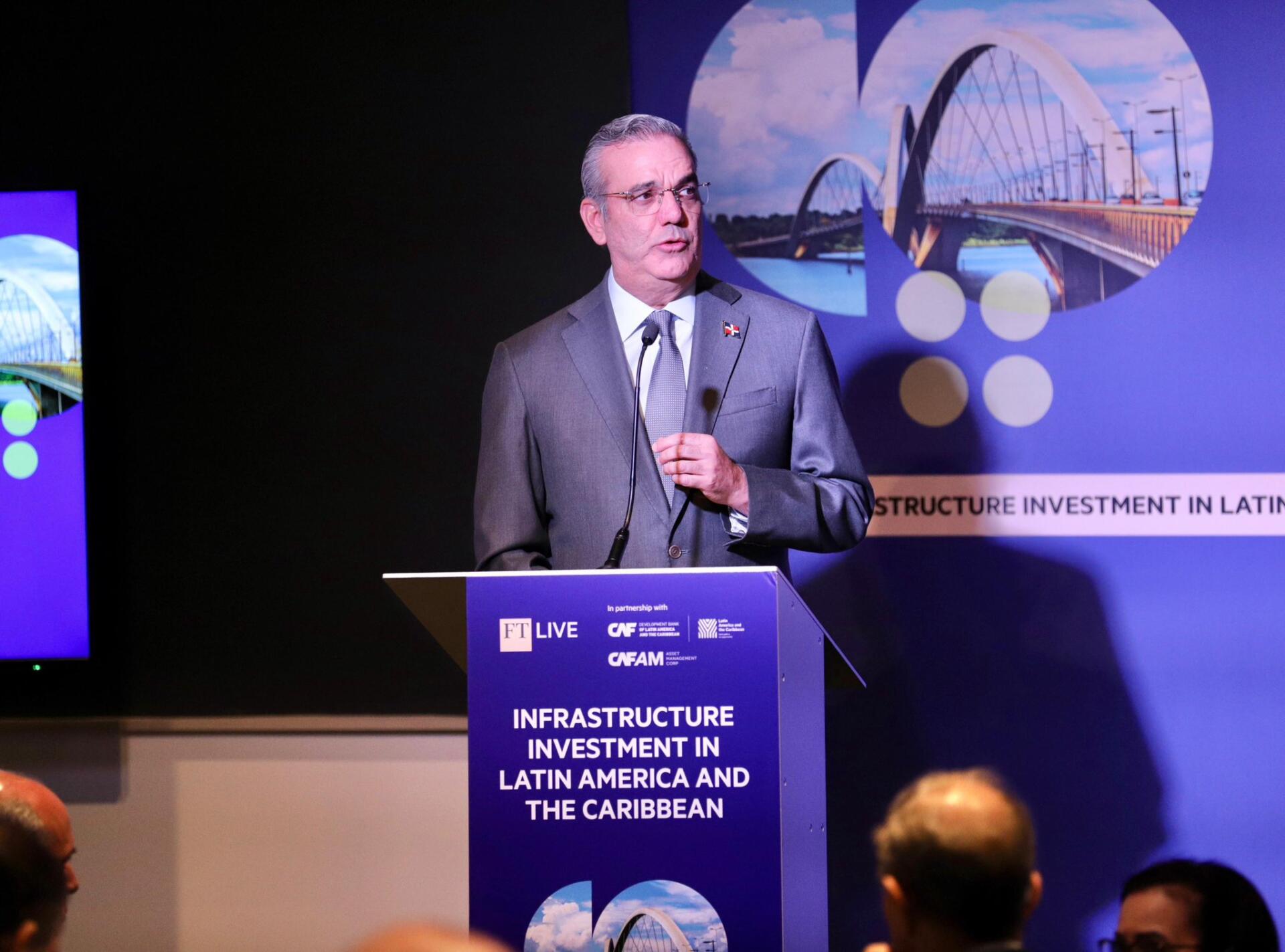 Abinader afirma que el sector eléctrico necesita inversión