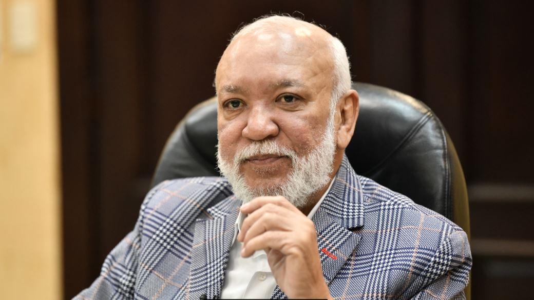 Jochy Santos: La política es para los políticos y yo no soy político”