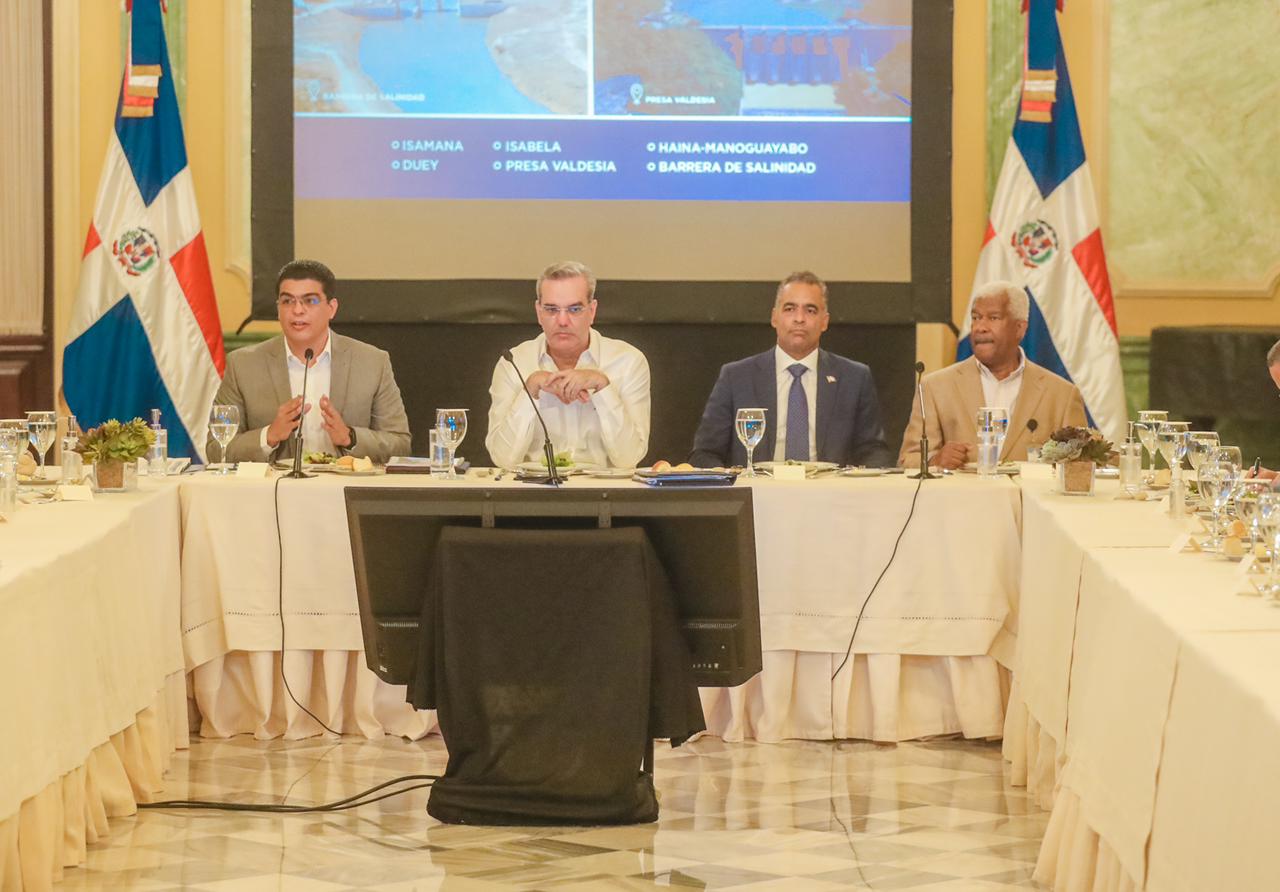 Los 5 mejores actores del teatro dominicano - Periódico El Caribe