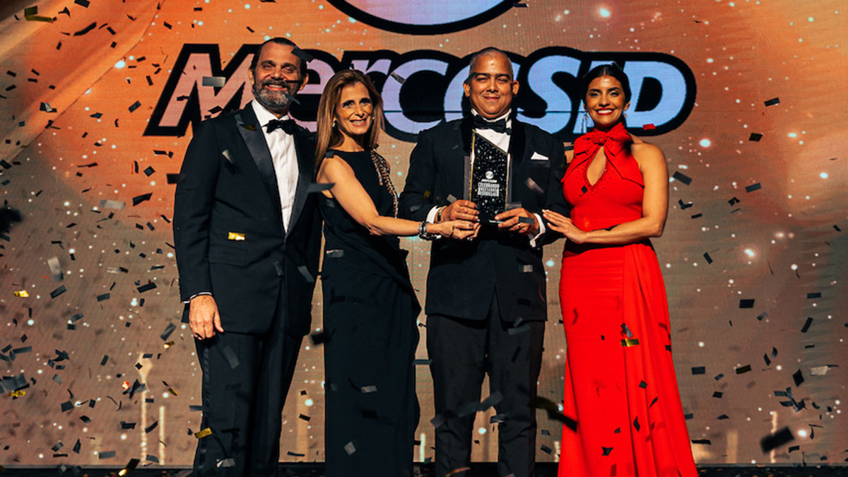 Grupo MercaSID reconoce su equipo de ventas - Periódico El Caribe