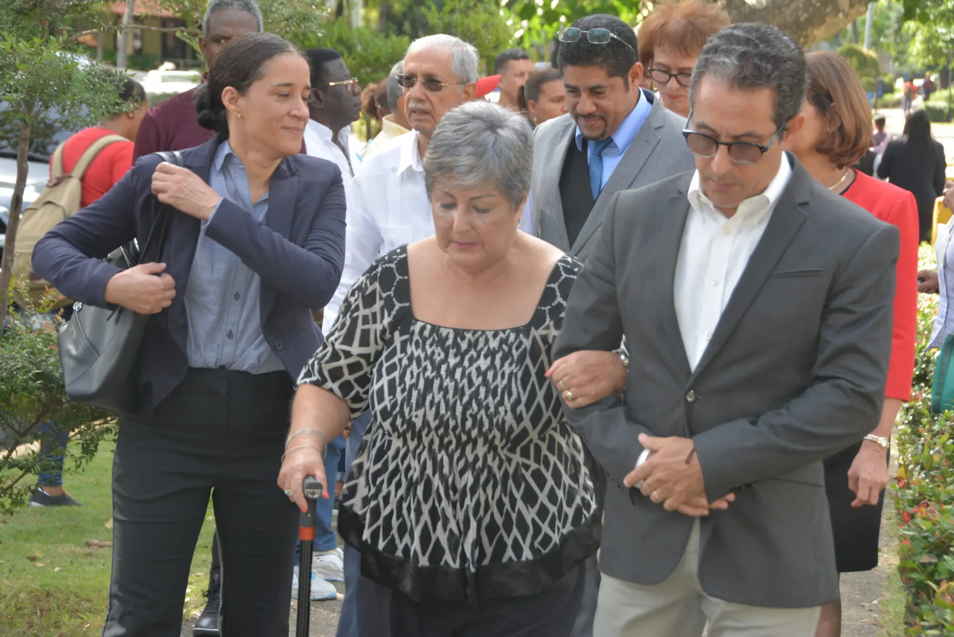 UASD recuerda a Amín Abel Hasbun con ofrenda floral