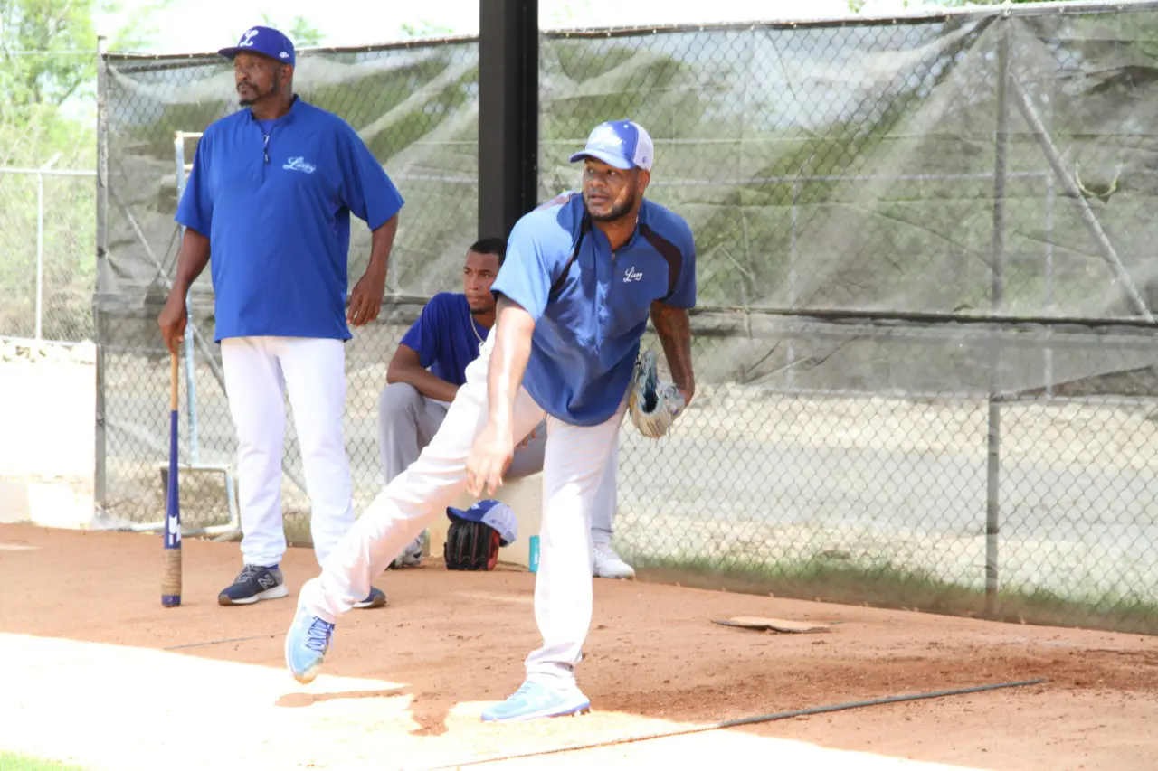 Licey recibe integraciones en minicamp