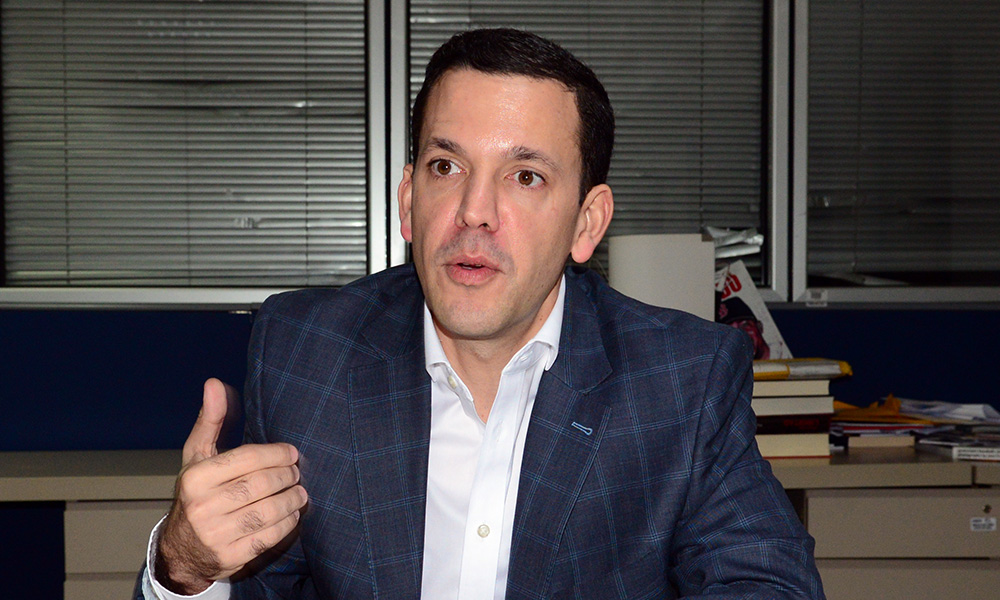 Hugo Beras dice Parquéate Bien mejoró un 43 % del flujo vehicular del DN