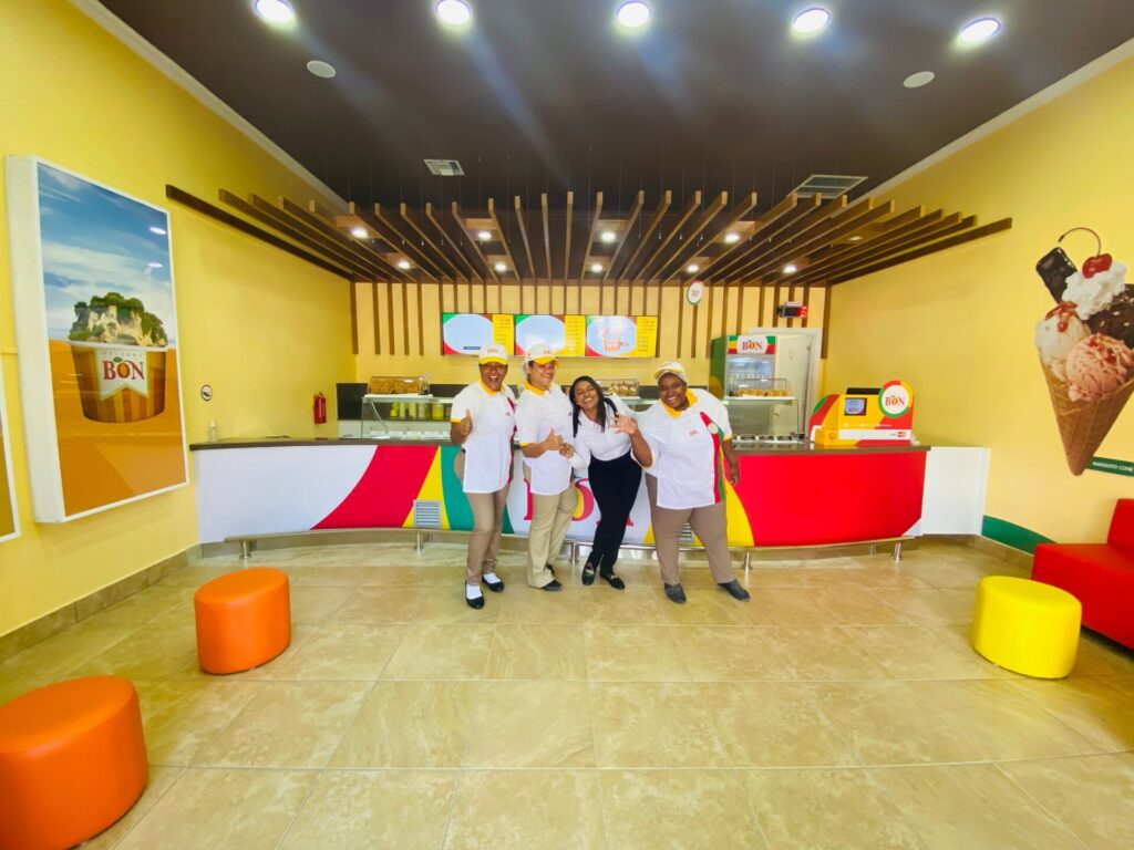Helados Bon abre primera franquicia internacional