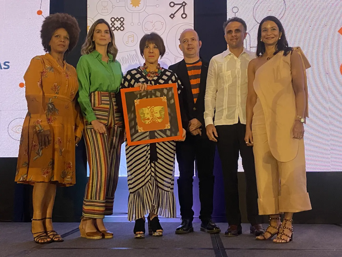 Foro Caribe Naranja reconoe a María Castillo