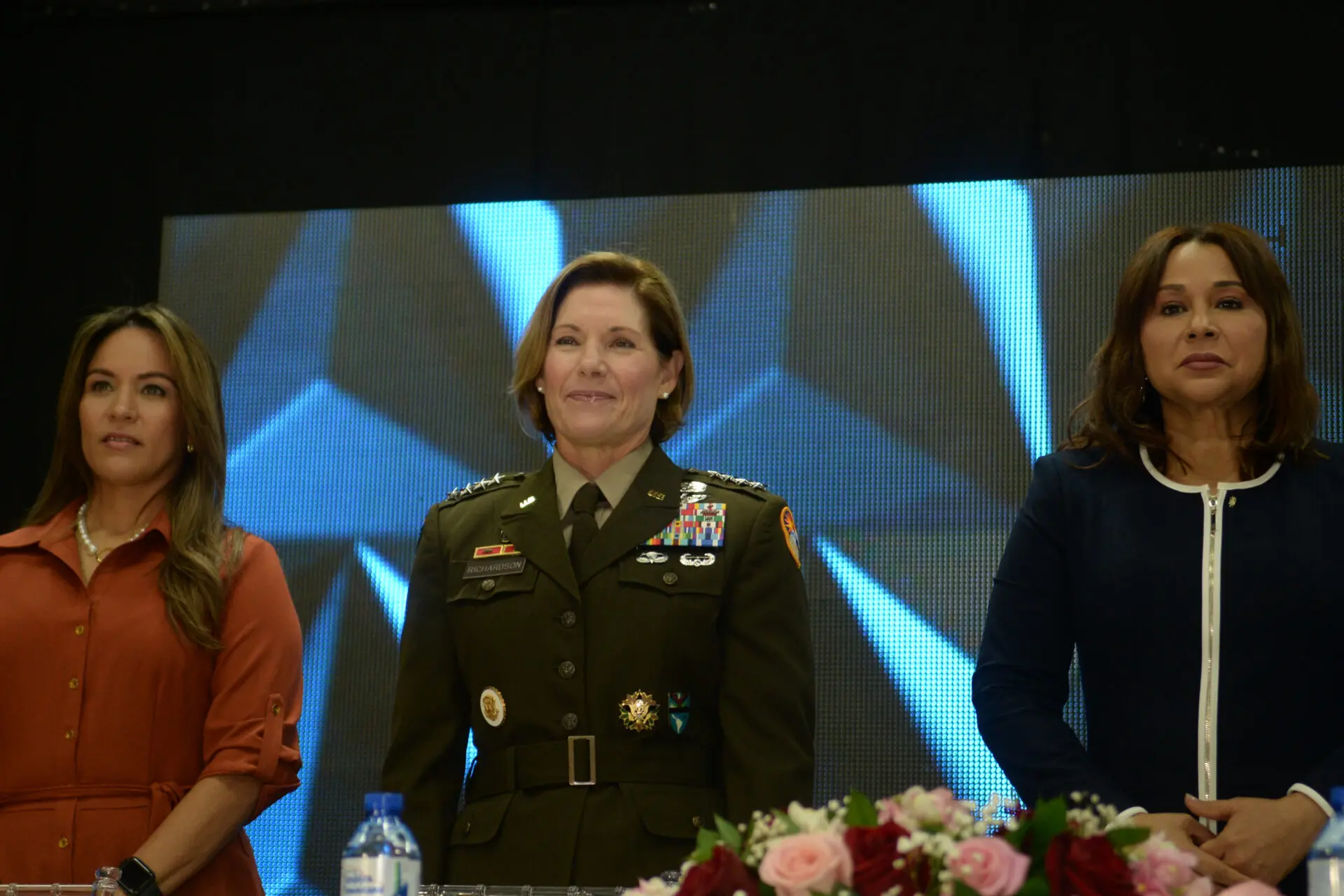 Jefa del comando Sur de EE.UU dejó iniciada misión médica en RD