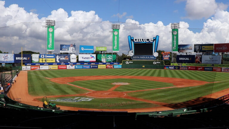Conozca los estadios de béisbol RD