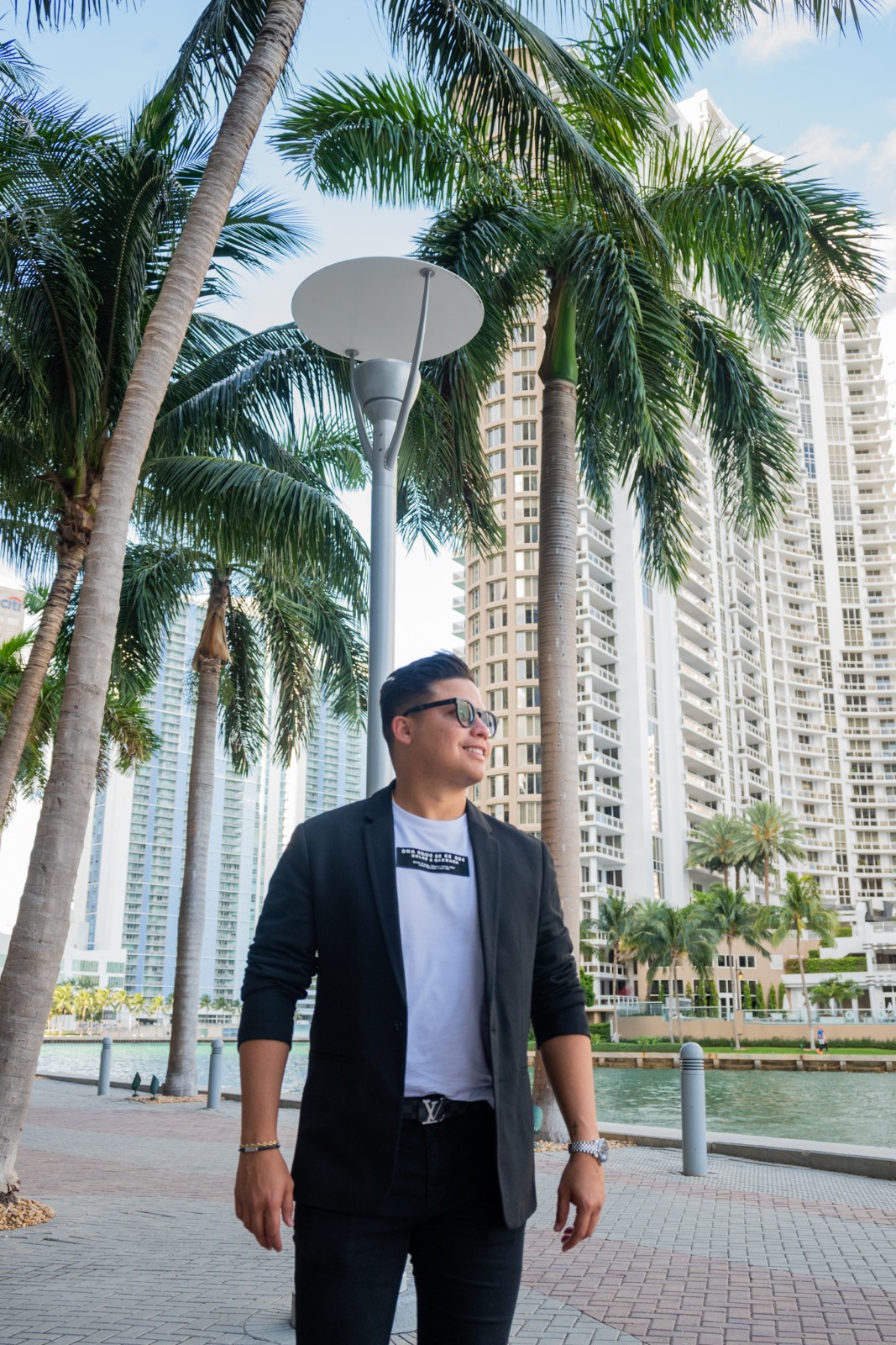 Antonio Díaz Hernández, el influencer lanza libro