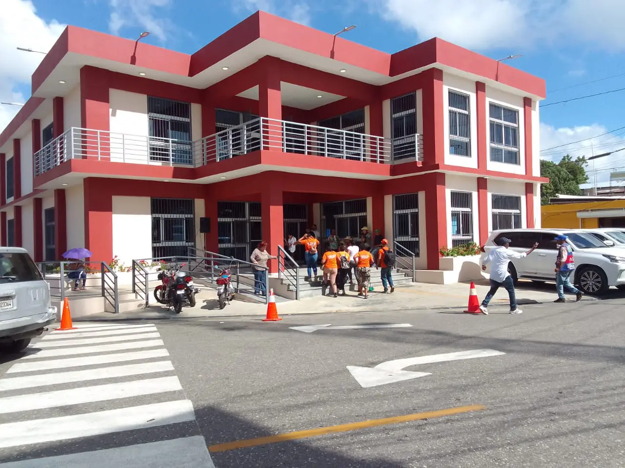 Inauguran Merka Pekín en Santiago