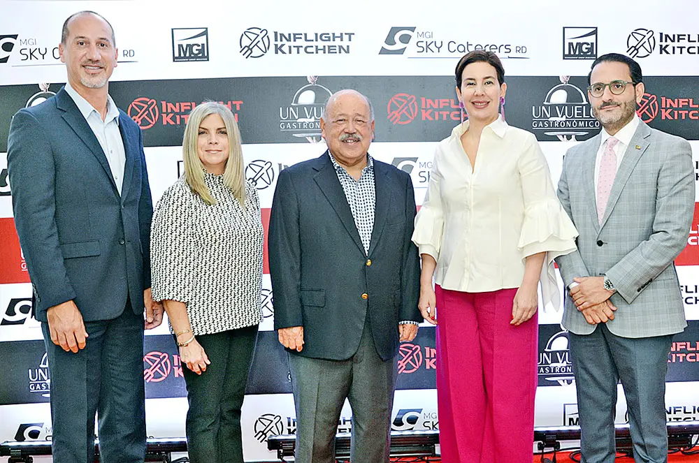 Anuncian cocina aérea en Aeropuerto Las Américas