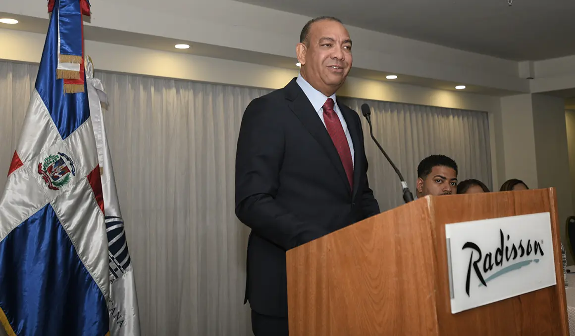 MOPC asume Carta Compromiso de buen servicio al Ciudadano