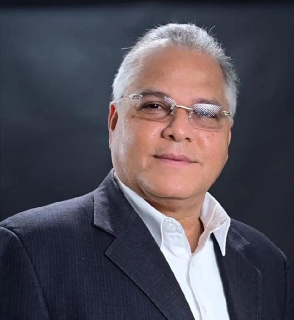 César Alcántara asume precandidatura a senador por el Distrito Nacional