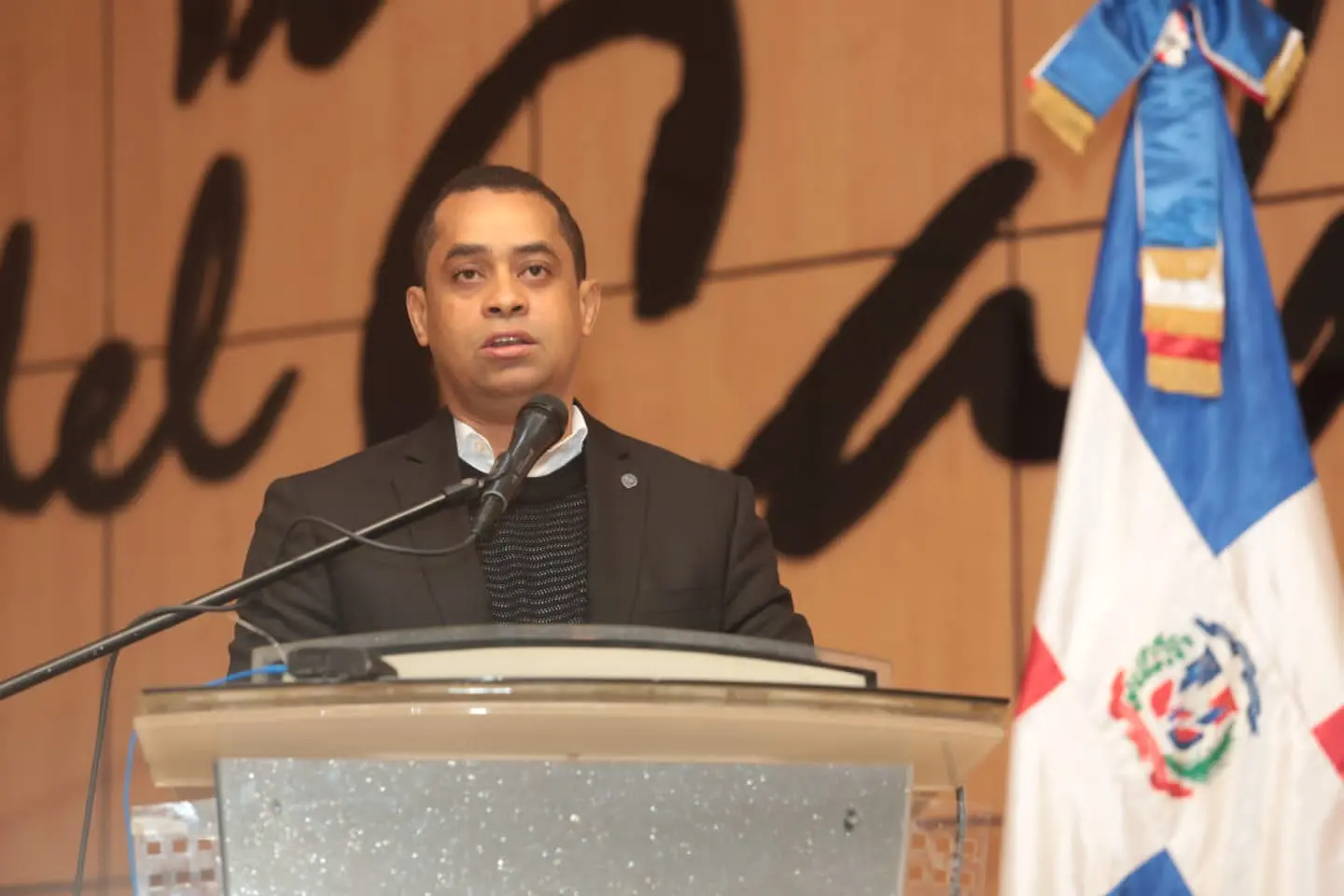 Noel de la Rosa y su nuevo libro “La Mentira como estrategia psicosocial”