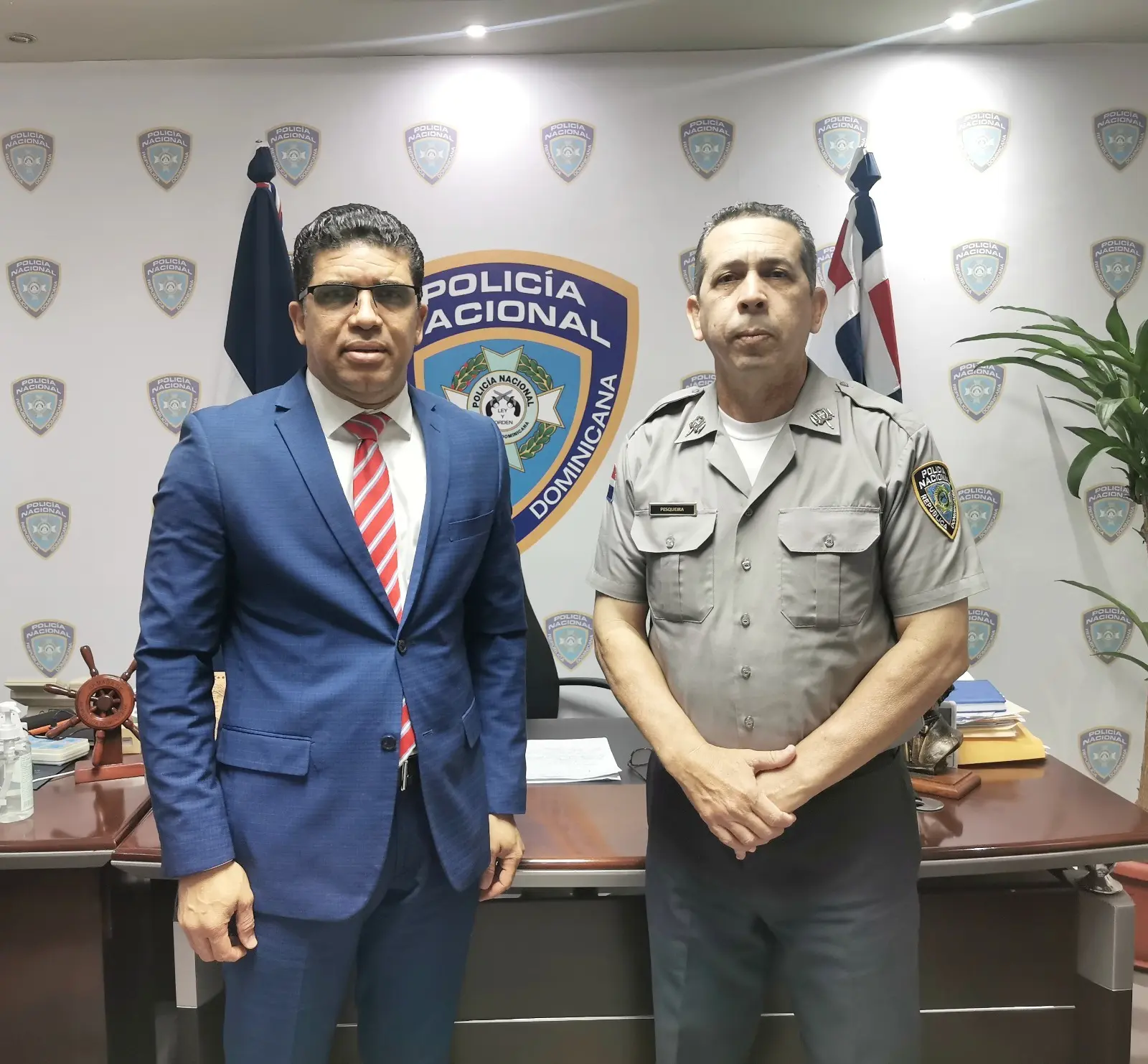 Dío Astacio conversa con autoridades de la PN en busca de solución