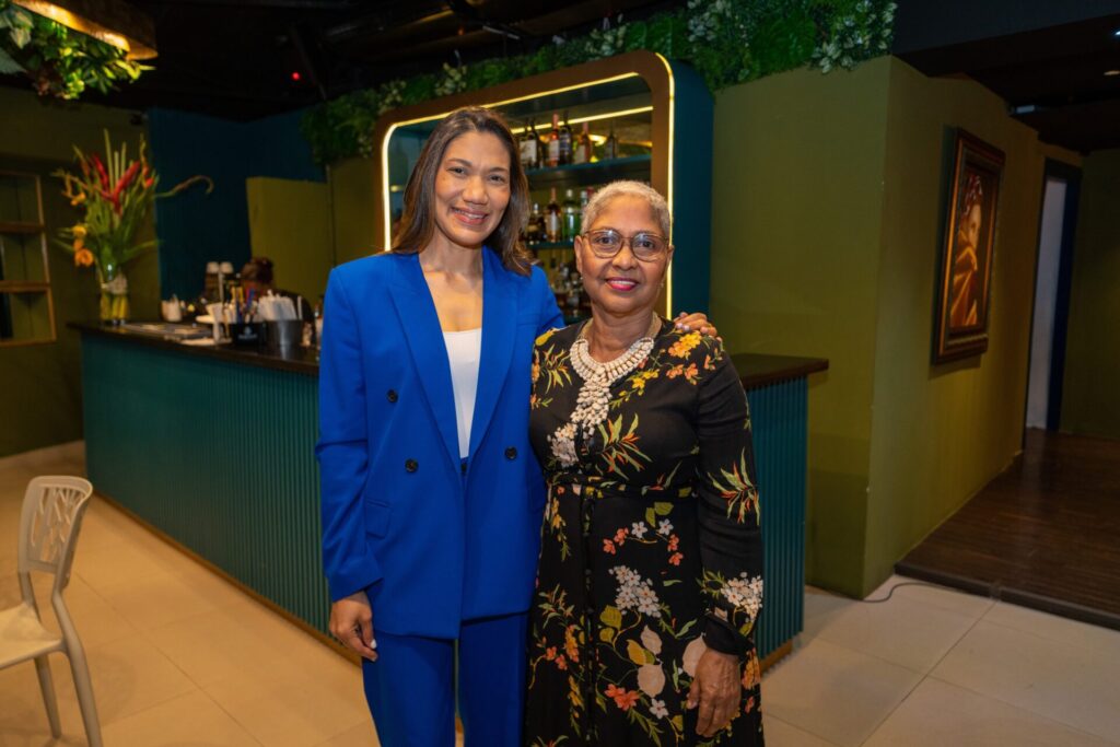 Inauguran el restaurante Antía