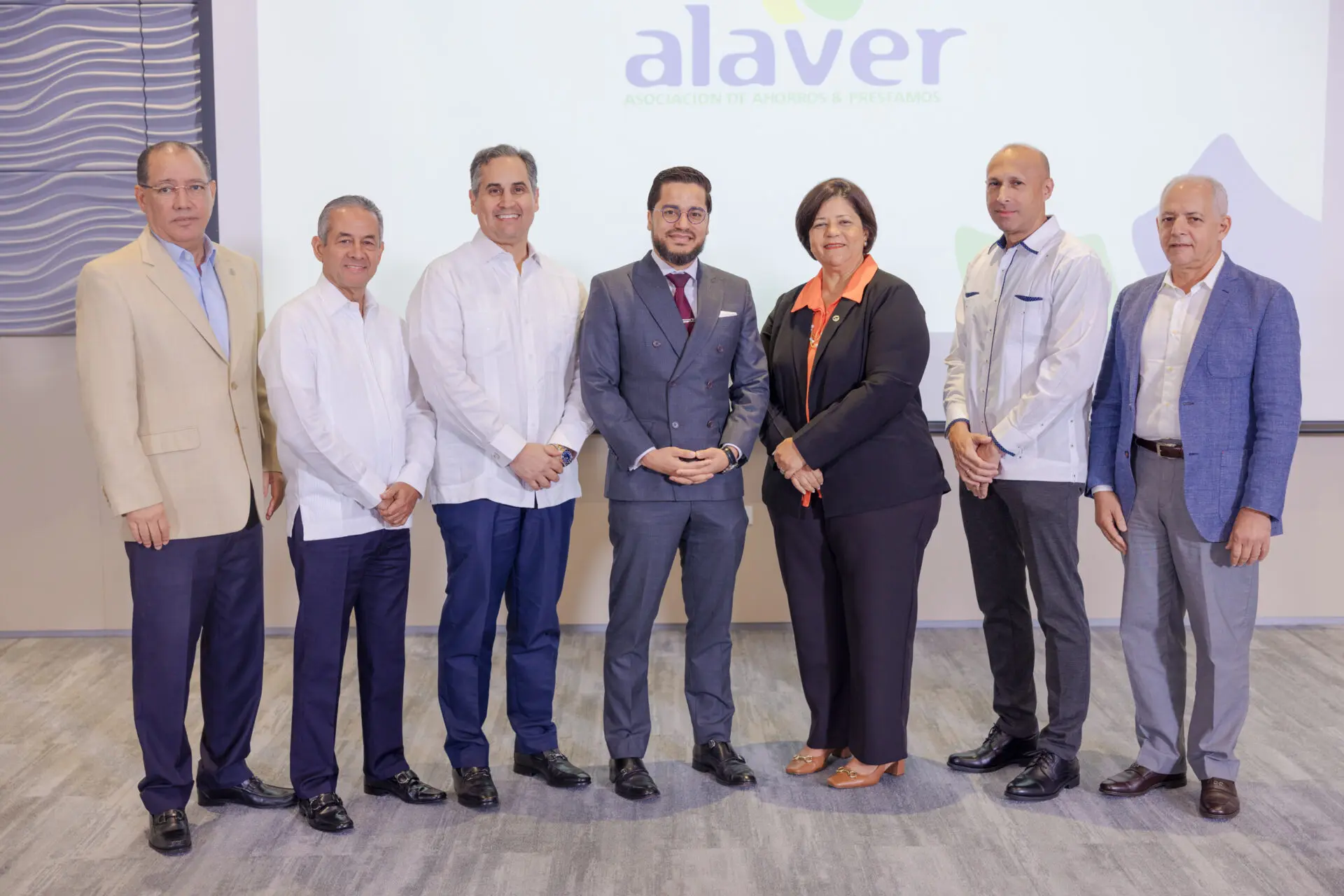 Alaver ofrece orientaciones sobre las perspectivas económicas