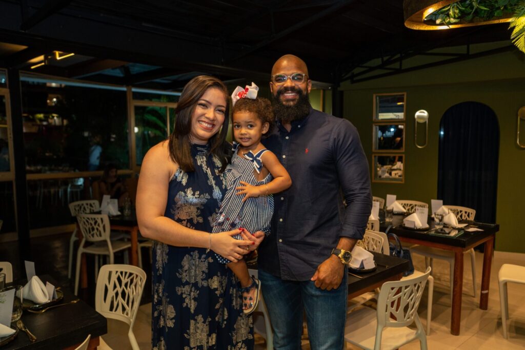 Inauguran el restaurante Antía