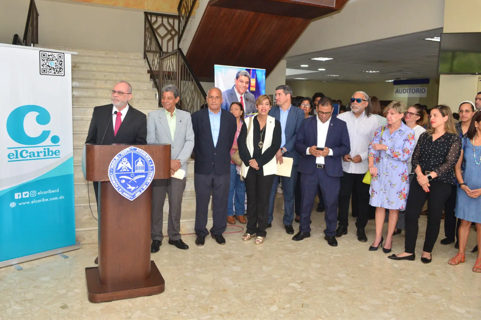 Presentan en la UASD-Santiago exposición de portadas El Caribe