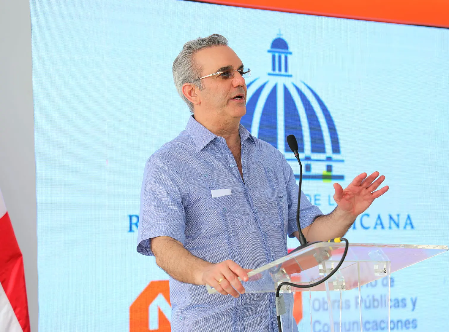 Han instalado 400 megavatios energía térmica y 500 solar, dice Abinader