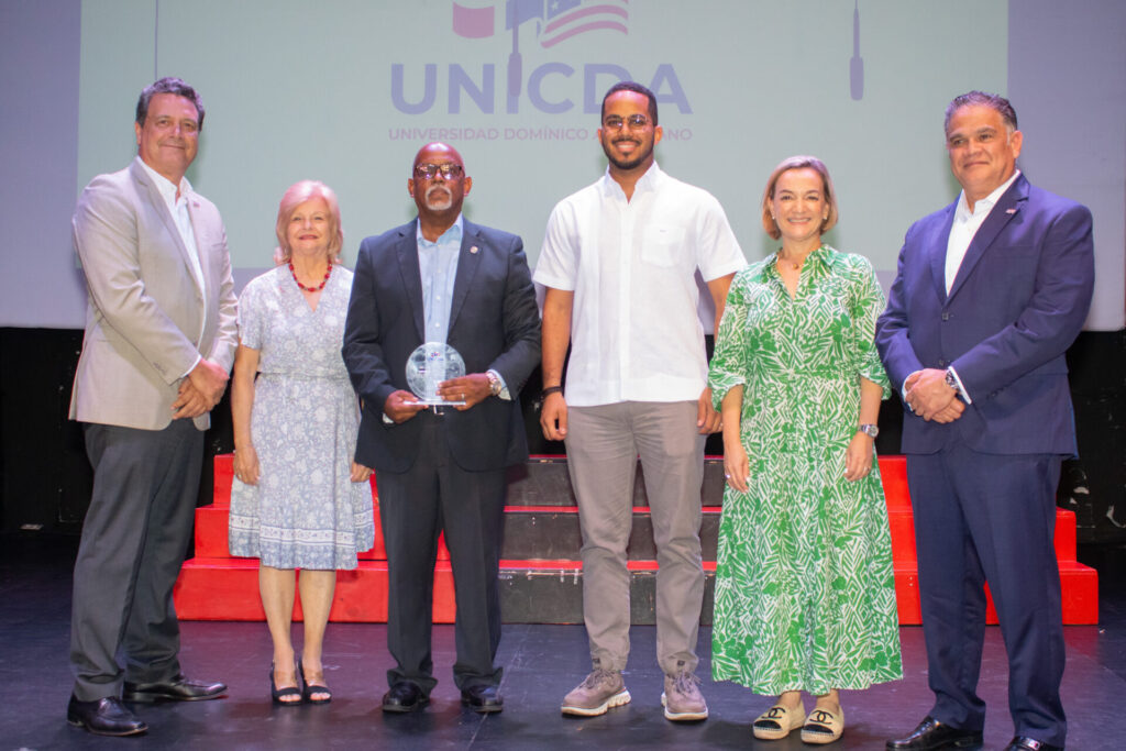Universidad Domínico Americano realiza el lanzamiento de su himno
